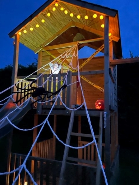 Halloween spooky playhouse - The Outdoor Toy Centre